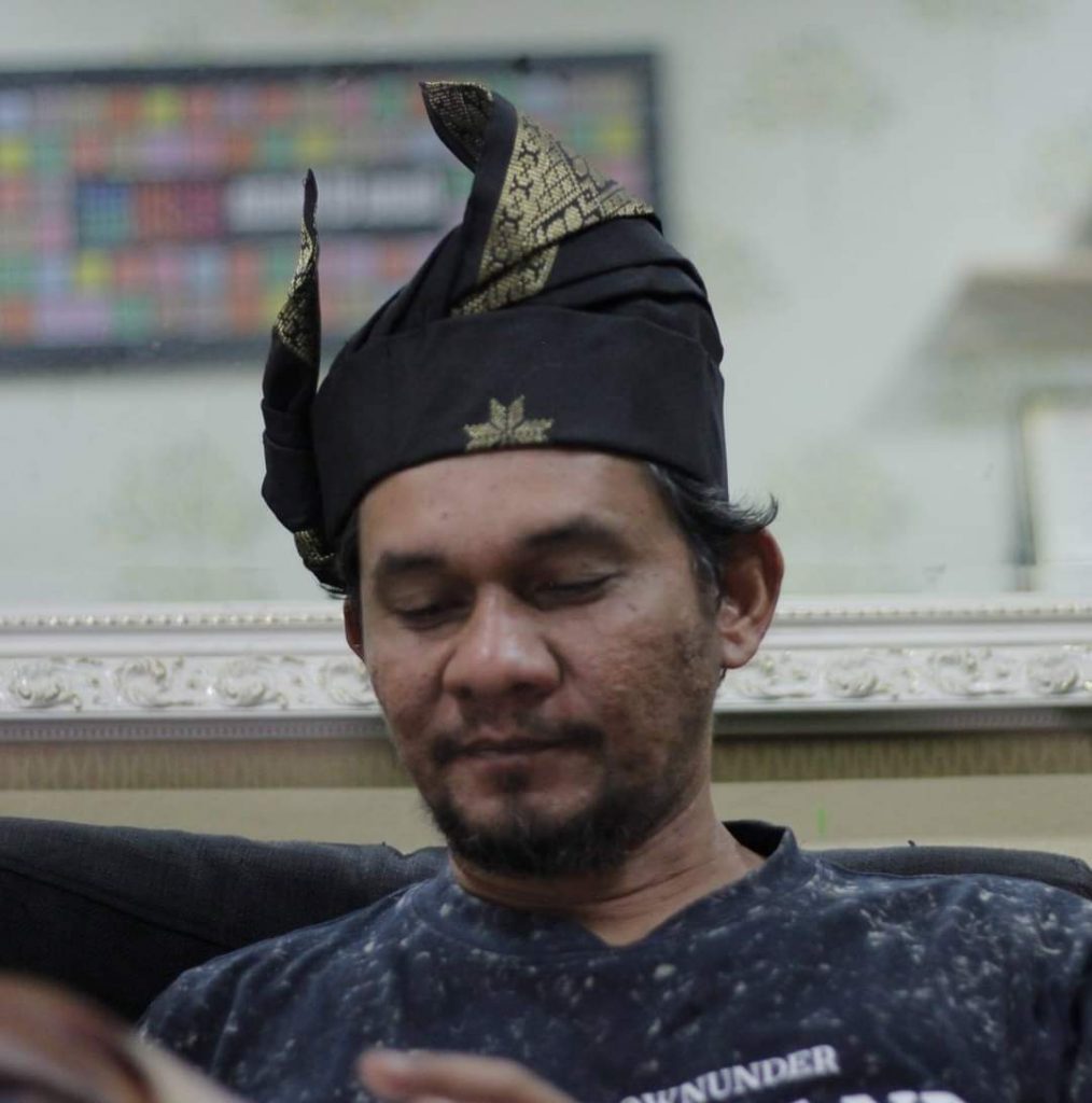 Menantu Mek Habsah Dan Juga Pngarah Filem, Husri Husin MninggaI Dunia ...